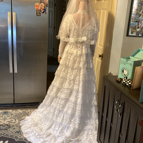 Dresses | Vintage Wedding Gown With Veil Union Made Label | Poshmark